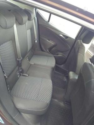 Brown Opel Astra 2016 in Vilkaviskis, with an engine capacity of 1.60 L and mileage of 246 thousand km for 4950 €, photo 20 on AUTOMOTO.COM.LV