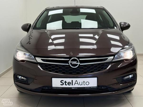 Brown Opel Astra 2017 in Vilnius, with an engine capacity of 1.60 L and mileage of 289 thousand km for 6800 €, photo 4 on AUTOMOTO.COM.LV