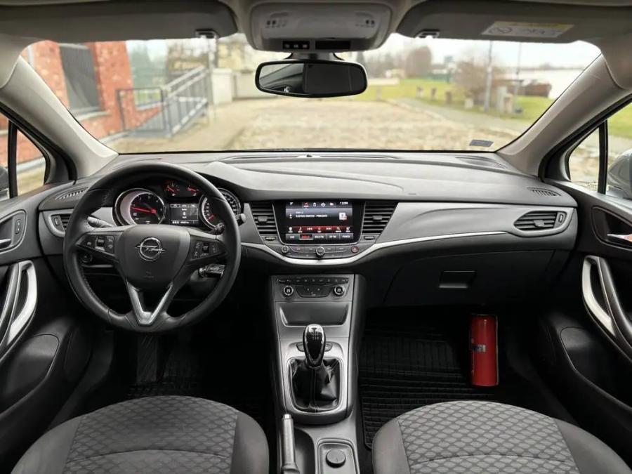 Brūns Opel Astra 2017 Rīga, ar dzinēja tilpumu 1.60 L un nobraukumu 181 tūkst. km par 6900 €, foto 7 vietnē AUTOMOTO.COM.LV