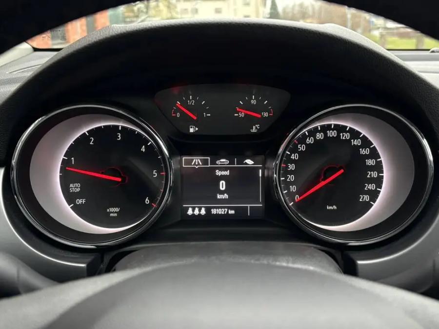 Brūns Opel Astra 2017 Rīga, ar dzinēja tilpumu 1.60 L un nobraukumu 181 tūkst. km par 6900 €, foto 12 vietnē AUTOMOTO.COM.LV