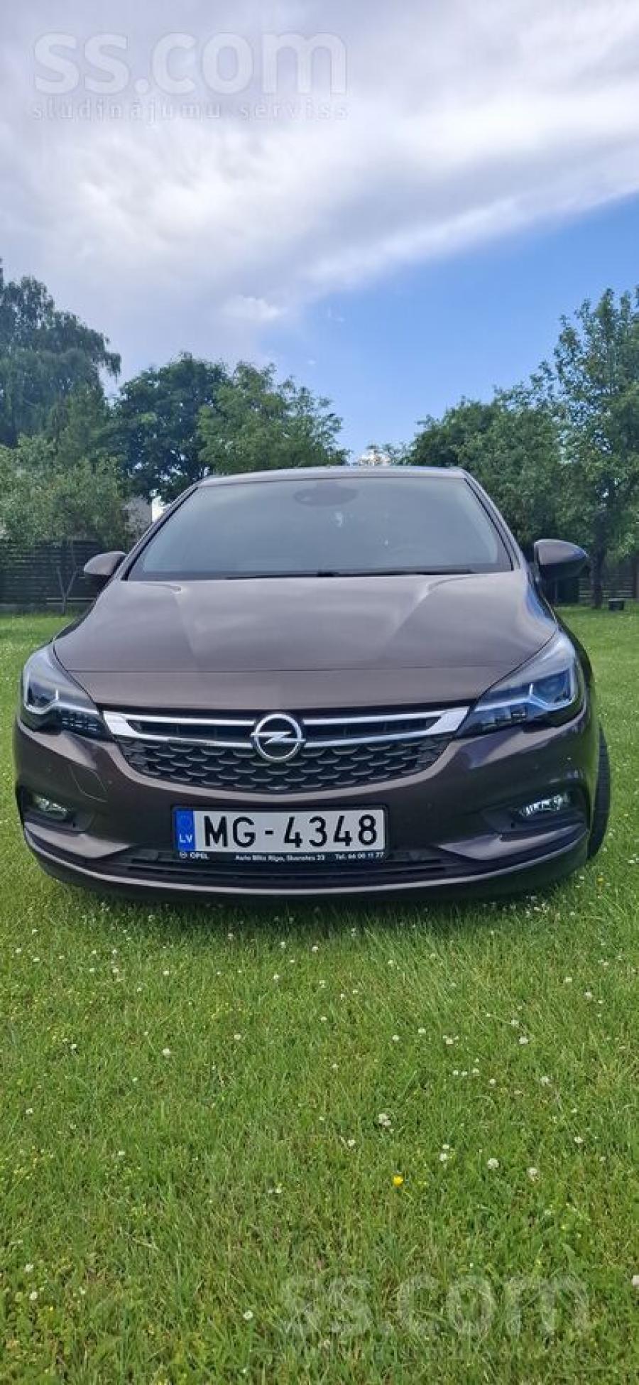 Brown Opel Astra 2017 in Riga, with an engine capacity of 1.40 L and mileage of 62 thousand km for 9500 €, photo 1 on AUTOMOTO.COM.LV