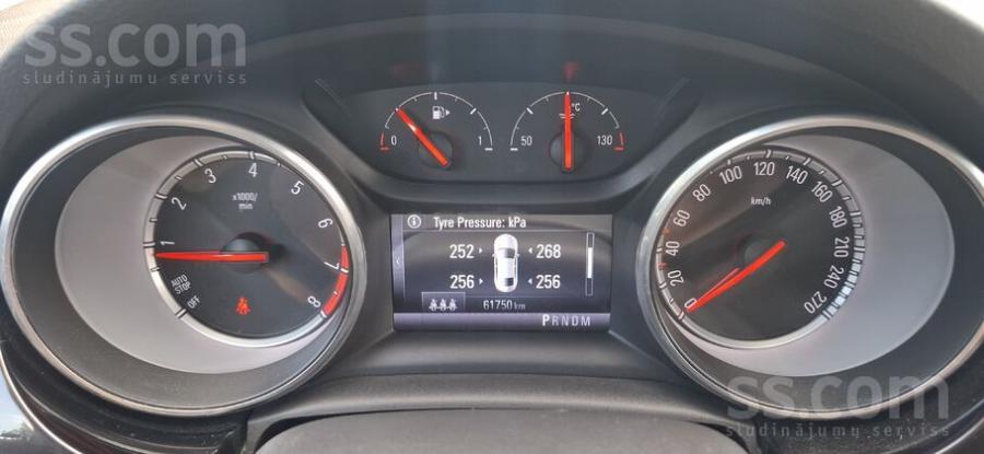 Brown Opel Astra 2017 in Riga, with an engine capacity of 1.40 L and mileage of 62 thousand km for 9500 €, photo 13 on AUTOMOTO.COM.LV