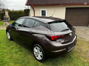 Brown Opel Astra 2018 in Ukmerge, with an engine capacity of 1.40 L and mileage of 128 thousand km for 6950 €, photo 10 on AUTOMOTO.COM.LV