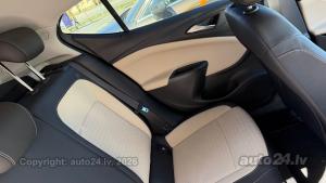 Brown Opel Astra 2018 in Tallinn, with an engine capacity of 1.60 L and mileage of 92 thousand km for 16500 €, photo 10 on AUTOMOTO.COM.LV