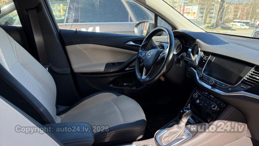 Brown Opel Astra 2018 in Tallinn, with an engine capacity of 1.60 L and mileage of 92 thousand km for 16500 €, photo 14 on AUTOMOTO.COM.LV