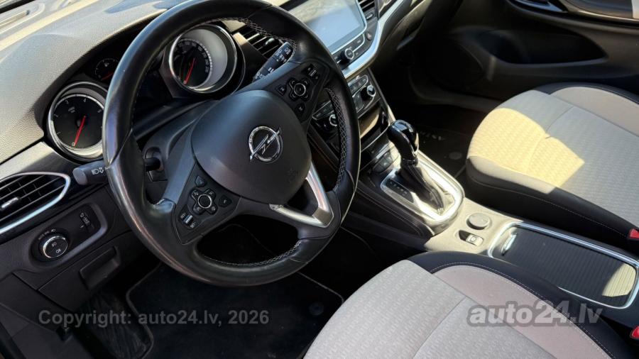 Brown Opel Astra 2018 in Tallinn, with an engine capacity of 1.60 L and mileage of 92 thousand km for 16500 €, photo 15 on AUTOMOTO.COM.LV