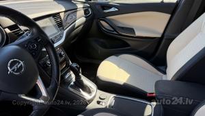 Brown Opel Astra 2018 in Tallinn, with an engine capacity of 1.60 L and mileage of 92 thousand km for 16500 €, photo 16 on AUTOMOTO.COM.LV