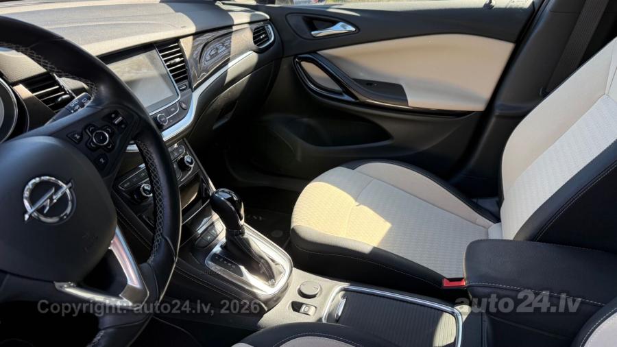 Brown Opel Astra 2018 in Tallinn, with an engine capacity of 1.60 L and mileage of 92 thousand km for 16500 €, photo 16 on AUTOMOTO.COM.LV