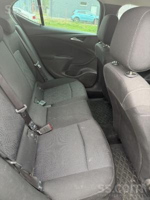 Brūns Opel Astra 2018 Rīga, ar dzinēja tilpumu 1.40 L un nobraukumu 200 tūkst. km par 6800 €, foto 7 vietnē AUTOMOTO.COM.LV