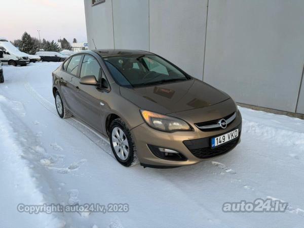 Brūns Opel Astra 2014 Tallina, ar dzinēja tilpumu 1.60 L un nobraukumu 166 tūkst. km par 4000 €, foto 1 vietnē AUTOMOTO.COM.LV