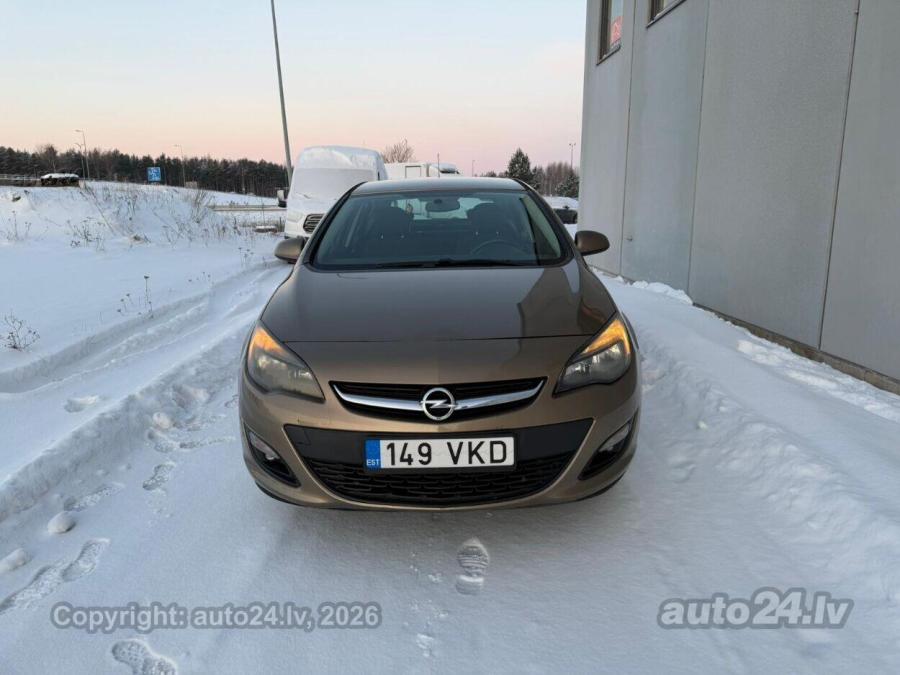 Brown Opel Astra 2014 in Tallinn, with an engine capacity of 1.60 L and mileage of 166 thousand km for 4000 €, photo 4 on AUTOMOTO.COM.LV