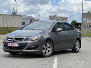 Brown Opel Astra 2016 in Rezekne, with an engine capacity of 1.60 L and mileage of 0 thousand km for 4950 €, photo 3 on AUTOMOTO.COM.LV