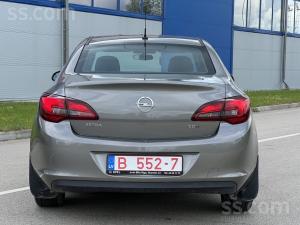 Brown Opel Astra 2016 in Rezekne, with an engine capacity of 1.60 L and mileage of 0 thousand km for 4950 €, photo 6 on AUTOMOTO.COM.LV
