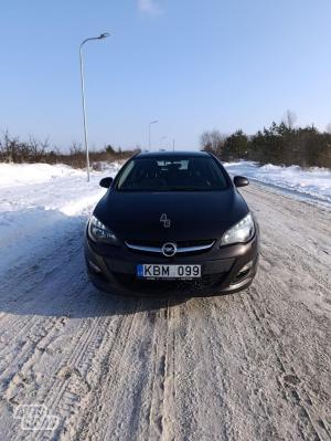 Brown Opel Astra 2017 in Vilnius, with an engine capacity of 1.40 L and mileage of 116 thousand km for 8000 €, photo  on AUTOMOTO.COM.LV