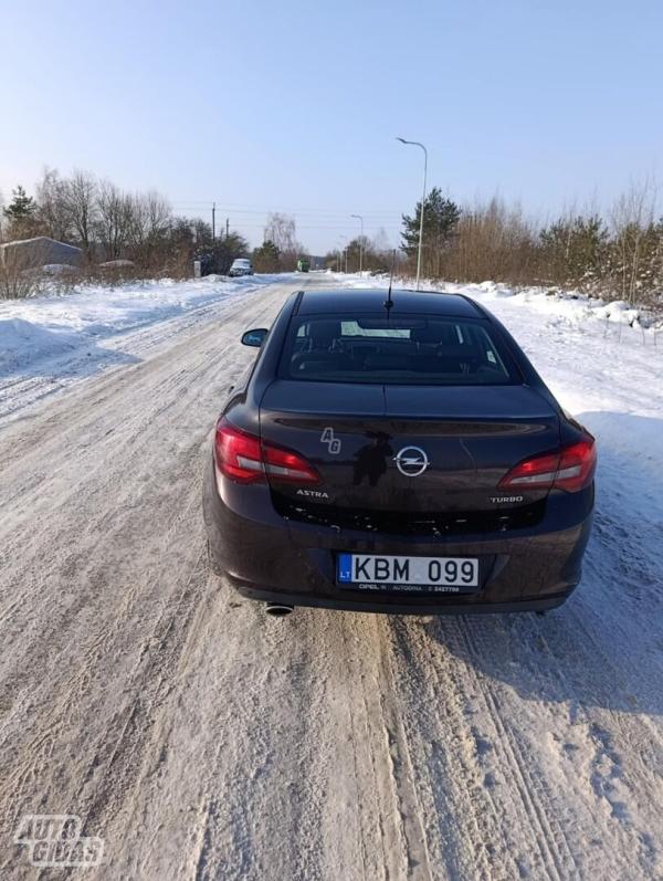 Brown Opel Astra 2017 in Vilnius, with an engine capacity of 1.40 L and mileage of 116 thousand km for 8000 €, photo 5 on AUTOMOTO.COM.LV