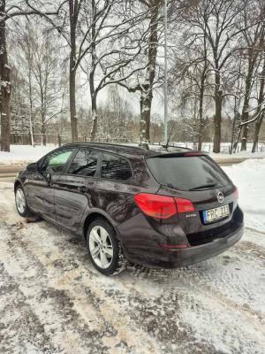 Brūns Opel Astra 2011 Viļņa, ar dzinēja tilpumu 1.69 L un nobraukumu 258 tūkst. km par 2500 €, foto 5 vietnē AUTOMOTO.COM.LV