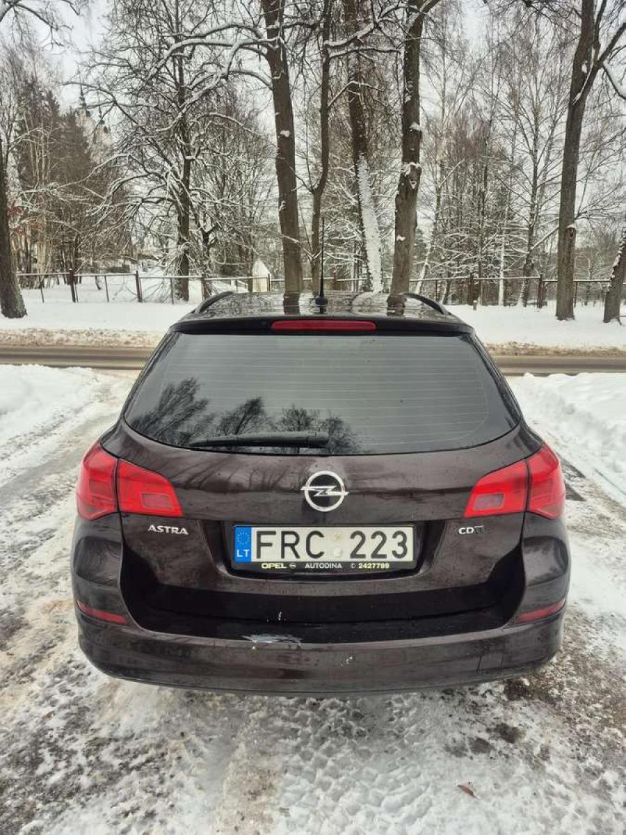Brūns Opel Astra 2011 Viļņa, ar dzinēja tilpumu 1.69 L un nobraukumu 258 tūkst. km par 2500 €, foto 6 vietnē AUTOMOTO.COM.LV