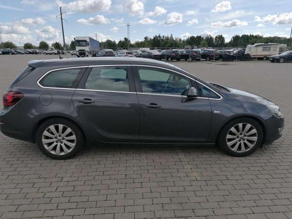 Brūns Opel Astra 2011 Marijampole, ar dzinēja tilpumu 1.40 L un nobraukumu 181 tūkst. km par 2990 €, foto 4 vietnē AUTOMOTO.COM.LV