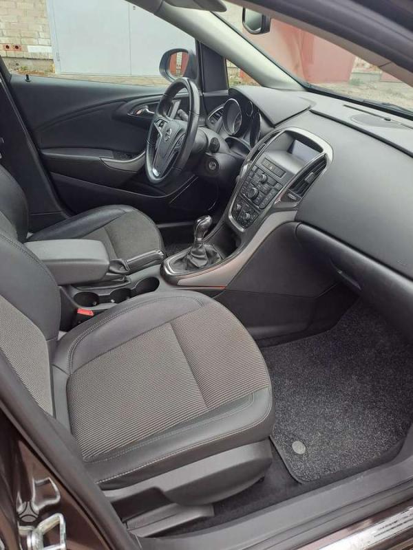 Brūns Opel Astra 2011 Klaipėda, ar dzinēja tilpumu 1.69 L un nobraukumu 168 tūkst. km par 4000 €, foto 7 vietnē AUTOMOTO.COM.LV