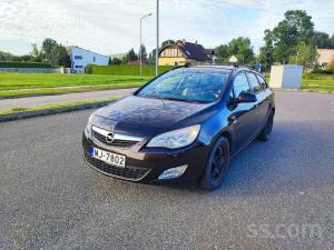 Brūns Opel Astra 2011 Rīga, ar dzinēja tilpumu 1.70 L un nobraukumu 282 tūkst. km par 2000 €, foto 4 vietnē AUTOMOTO.COM.LV