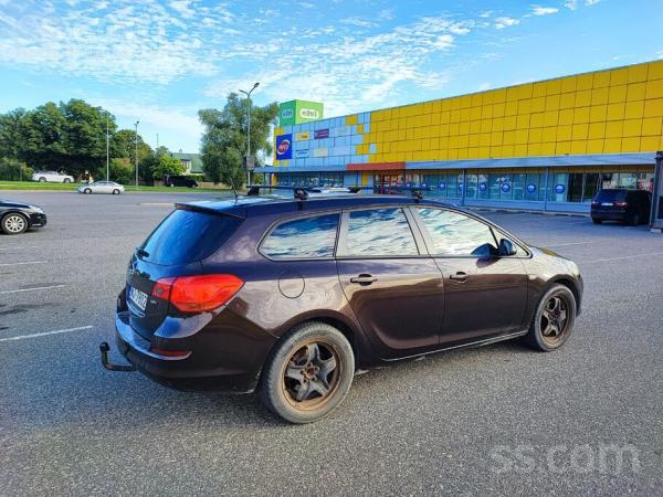 Brūns Opel Astra 2011 Rīga, ar dzinēja tilpumu 1.70 L un nobraukumu 282 tūkst. km par 2000 €, foto 6 vietnē AUTOMOTO.COM.LV
