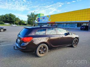 Brūns Opel Astra 2011 Rīga, ar dzinēja tilpumu 1.70 L un nobraukumu 282 tūkst. km par 2000 €, foto 7 vietnē AUTOMOTO.COM.LV