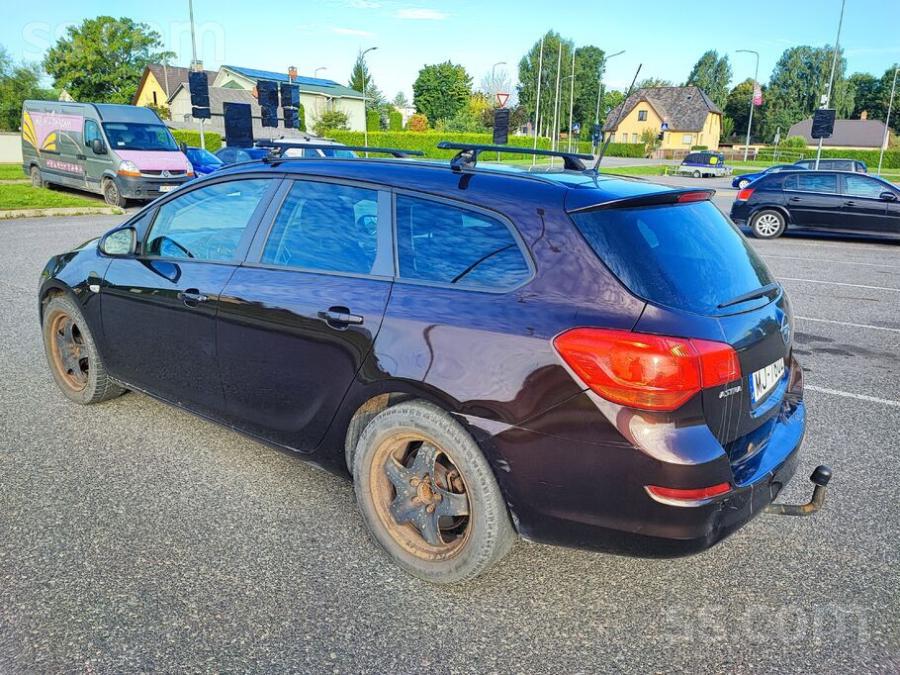 Brūns Opel Astra 2011 Rīga, ar dzinēja tilpumu 1.70 L un nobraukumu 282 tūkst. km par 2000 €, foto 14 vietnē AUTOMOTO.COM.LV