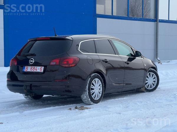 Brūns Opel Astra 2012 Rēzekne, ar dzinēja tilpumu 1.70 L un nobraukumu 0 tūkst. km par 4500 €, foto 4 vietnē AUTOMOTO.COM.LV