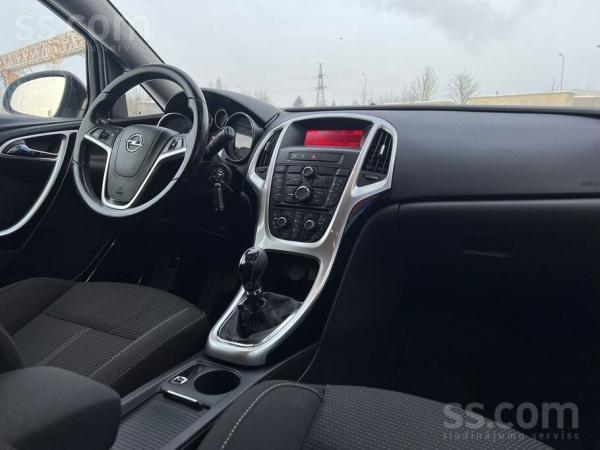 Brūns Opel Astra 2012 Rēzekne, ar dzinēja tilpumu 1.70 L un nobraukumu 0 tūkst. km par 4500 €, foto 7 vietnē AUTOMOTO.COM.LV