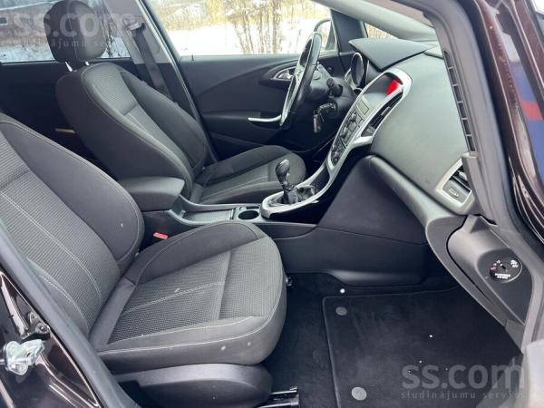Brūns Opel Astra 2012 Rēzekne, ar dzinēja tilpumu 1.70 L un nobraukumu 0 tūkst. km par 4500 €, foto 9 vietnē AUTOMOTO.COM.LV
