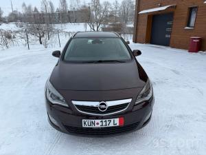Brūns Opel Astra 2012 Cēsis, ar dzinēja tilpumu 1.60 L un nobraukumu 201 tūkst. km par 5500 €, foto 4 vietnē AUTOMOTO.COM.LV
