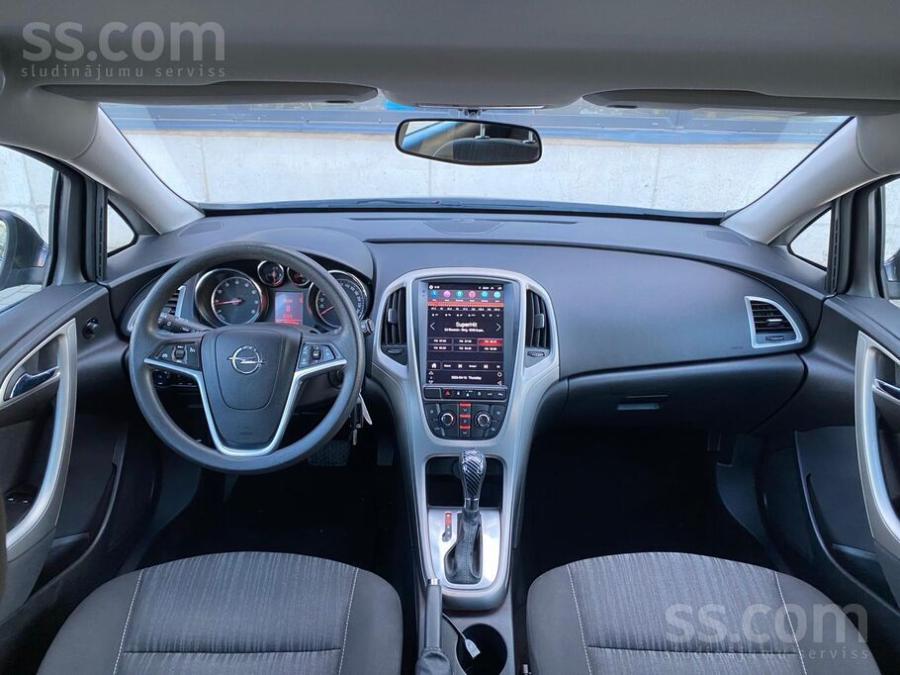 Brown Opel Astra 2012 in Cesis, with an engine capacity of 1.40 L and mileage of 225 thousand km for 5150 €, photo 14 on AUTOMOTO.COM.LV