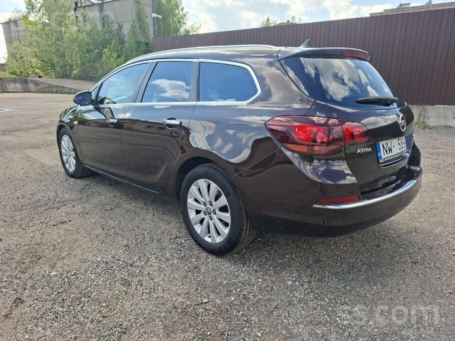 Brūns Opel Astra 2012 Daugavpils, ar dzinēja tilpumu 1.70 L un nobraukumu 274 tūkst. km par 3850 €, foto 5 vietnē AUTOMOTO.COM.LV