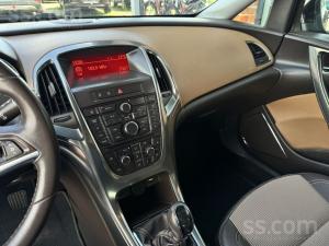 Brown Opel Astra 2012 in Talsi, with an engine capacity of 1.70 L and mileage of 250 thousand km for 4800 €, photo 10 on AUTOMOTO.COM.LV