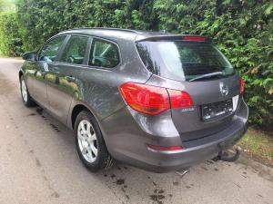 Brown Opel Astra 2012 in Vilkaviskis, with an engine capacity of 1.36 L and mileage of 183 thousand km for 3300 €, photo 6 on AUTOMOTO.COM.LV