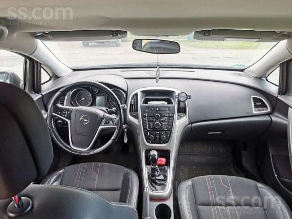 Brūns Opel Astra 2012 Rīga, ar dzinēja tilpumu 1.60 L un nobraukumu 164 tūkst. km par 4450 €, foto 8 vietnē AUTOMOTO.COM.LV