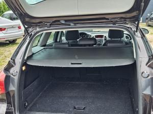 Brown Opel Astra 2012 in Kluonaliai, with an engine capacity of 1.70 L and mileage of 279 thousand km for 2499 €, photo 9 on AUTOMOTO.COM.LV