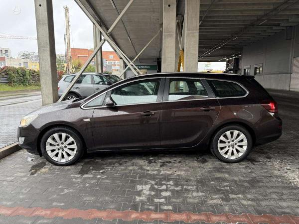 Brūns Opel Astra 2012 Viļņa, ar dzinēja tilpumu 1.69 L un nobraukumu 198 tūkst. km par 2200 €, foto 6 vietnē AUTOMOTO.COM.LV