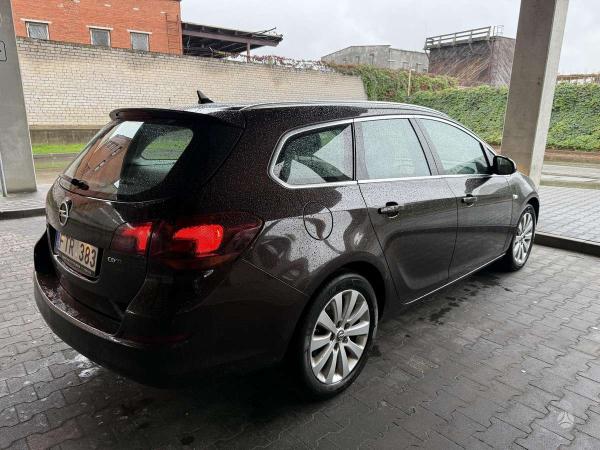 Brūns Opel Astra 2012 Viļņa, ar dzinēja tilpumu 1.69 L un nobraukumu 198 tūkst. km par 2200 €, foto 8 vietnē AUTOMOTO.COM.LV