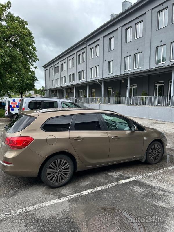 Brūns Opel Astra 2013 Tartu, ar dzinēja tilpumu 1.40 L un nobraukumu 203 tūkst. km par 4500 €, foto 3 vietnē AUTOMOTO.COM.LV