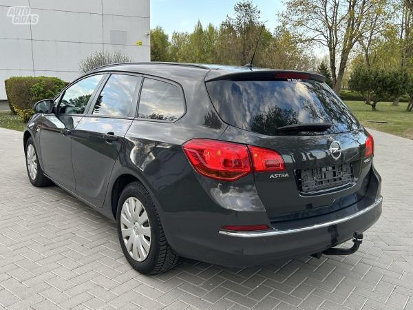 Brūns Opel Astra 2013 Viļņa, ar dzinēja tilpumu 1.70 L un nobraukumu 262 tūkst. km par 3200 €, foto 7 vietnē AUTOMOTO.COM.LV