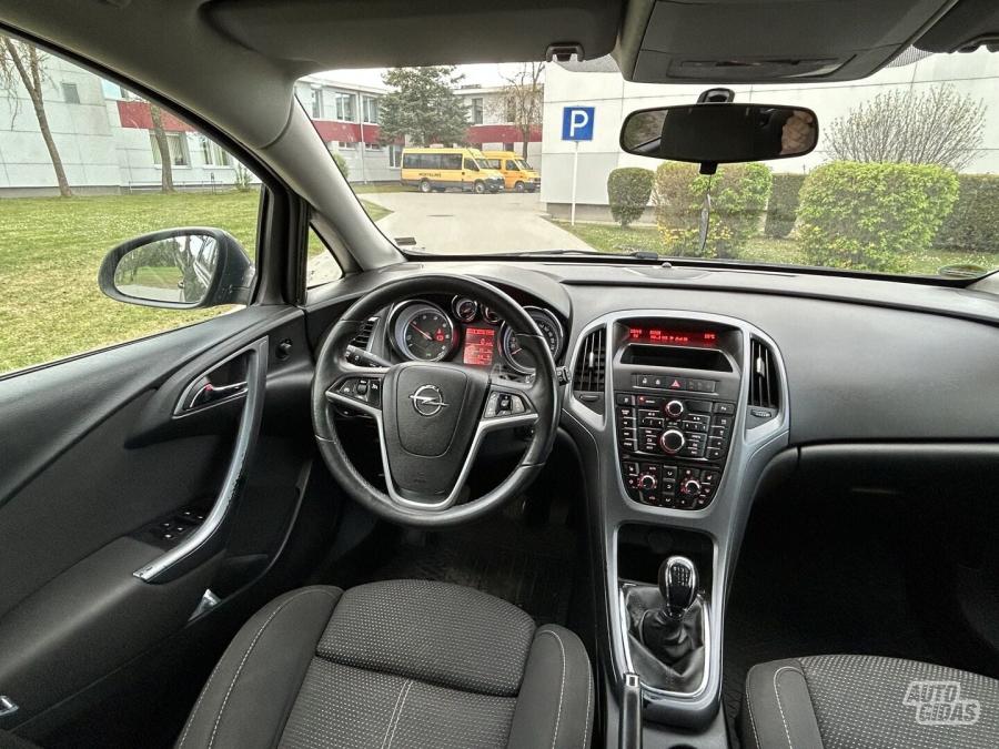 Brūns Opel Astra 2013 Viļņa, ar dzinēja tilpumu 1.70 L un nobraukumu 262 tūkst. km par 3200 €, foto 12 vietnē AUTOMOTO.COM.LV