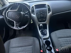 Brown Opel Astra 2013 in Cesis, with an engine capacity of 1.70 L and mileage of 270 thousand km for 3650 €, photo 7 on AUTOMOTO.COM.LV