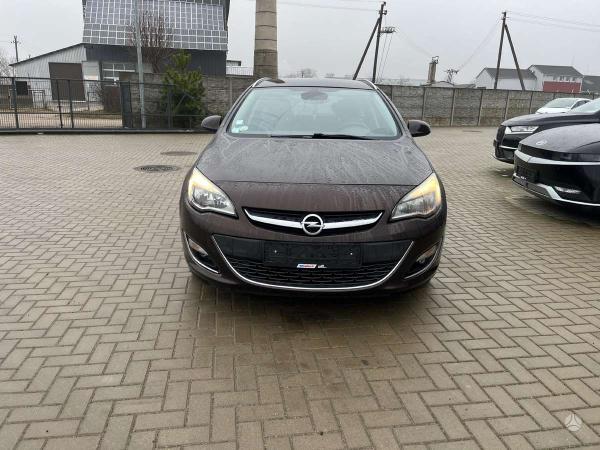 Brūns Opel Astra 2014 Tauragė, ar dzinēja tilpumu 1.70 L un nobraukumu 213 tūkst. km par 3999 €, foto 2 vietnē AUTOMOTO.COM.LV