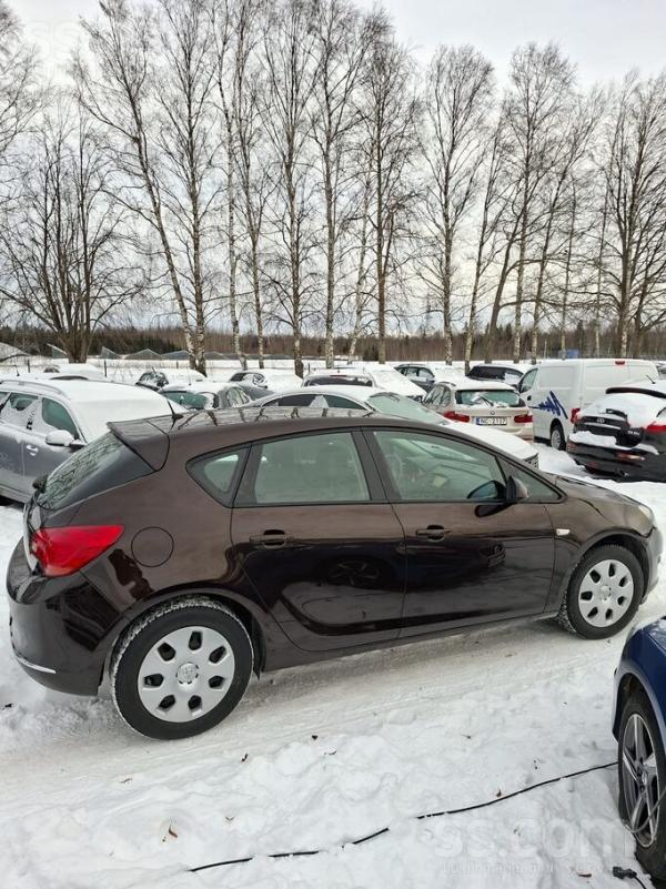 Brūns Opel Astra 2014 Talsi, ar dzinēja tilpumu 1.40 L un nobraukumu 94 tūkst. km par 4970 €, foto 5 vietnē AUTOMOTO.COM.LV