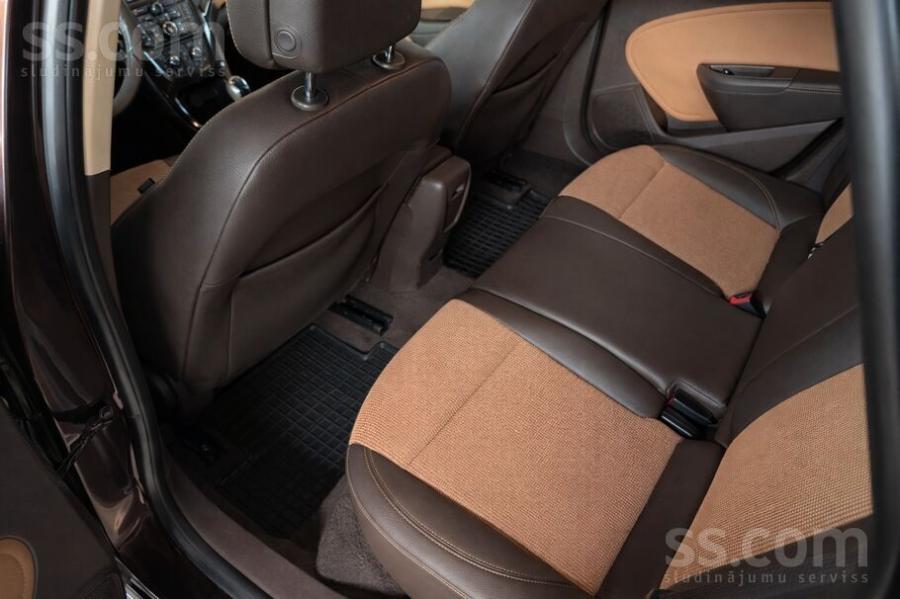 Brūns Opel Astra 2014 Jūrmala, ar dzinēja tilpumu 1.60 L un nobraukumu 246 tūkst. km par 5950 €, foto 14 vietnē AUTOMOTO.COM.LV