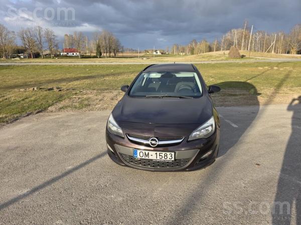 Brūns Opel Astra 2014 Rīga, ar dzinēja tilpumu 1.70 L un nobraukumu 303 tūkst. km par 3500 €, foto 3 vietnē AUTOMOTO.COM.LV