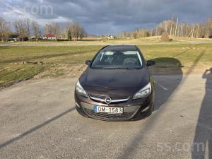 Brūns Opel Astra 2014 Rīga, ar dzinēja tilpumu 1.70 L un nobraukumu 303 tūkst. km par 3500 €, foto 4 vietnē AUTOMOTO.COM.LV