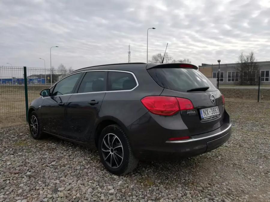 Brūns Opel Astra 2014 Saldus, ar dzinēja tilpumu 1.70 L un nobraukumu 197 tūkst. km par 5900 €, foto 5 vietnē AUTOMOTO.COM.LV