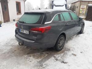 Brown Opel Astra 2016 in Marijampole, with an engine capacity of 1.60 L and mileage of 413 thousand km for 3500 €, photo 3 on AUTOMOTO.COM.LV